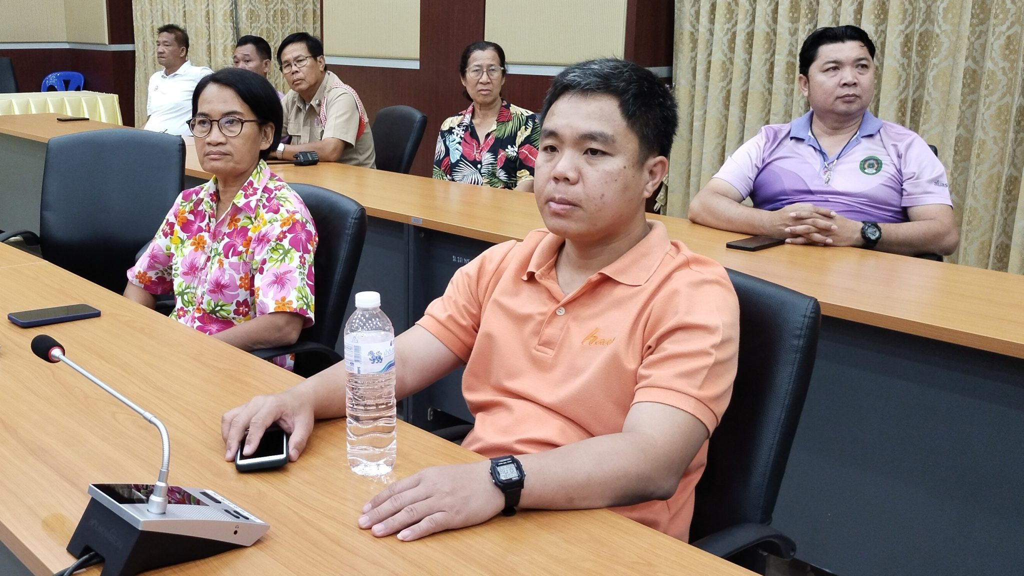 68-04-10 การประชุมเพื่อรับฟังการถ่ายทอดแผนปฏิบัติราชการรายปี กองอาคารสถานที่ สำนักงานอธิการบดี ...