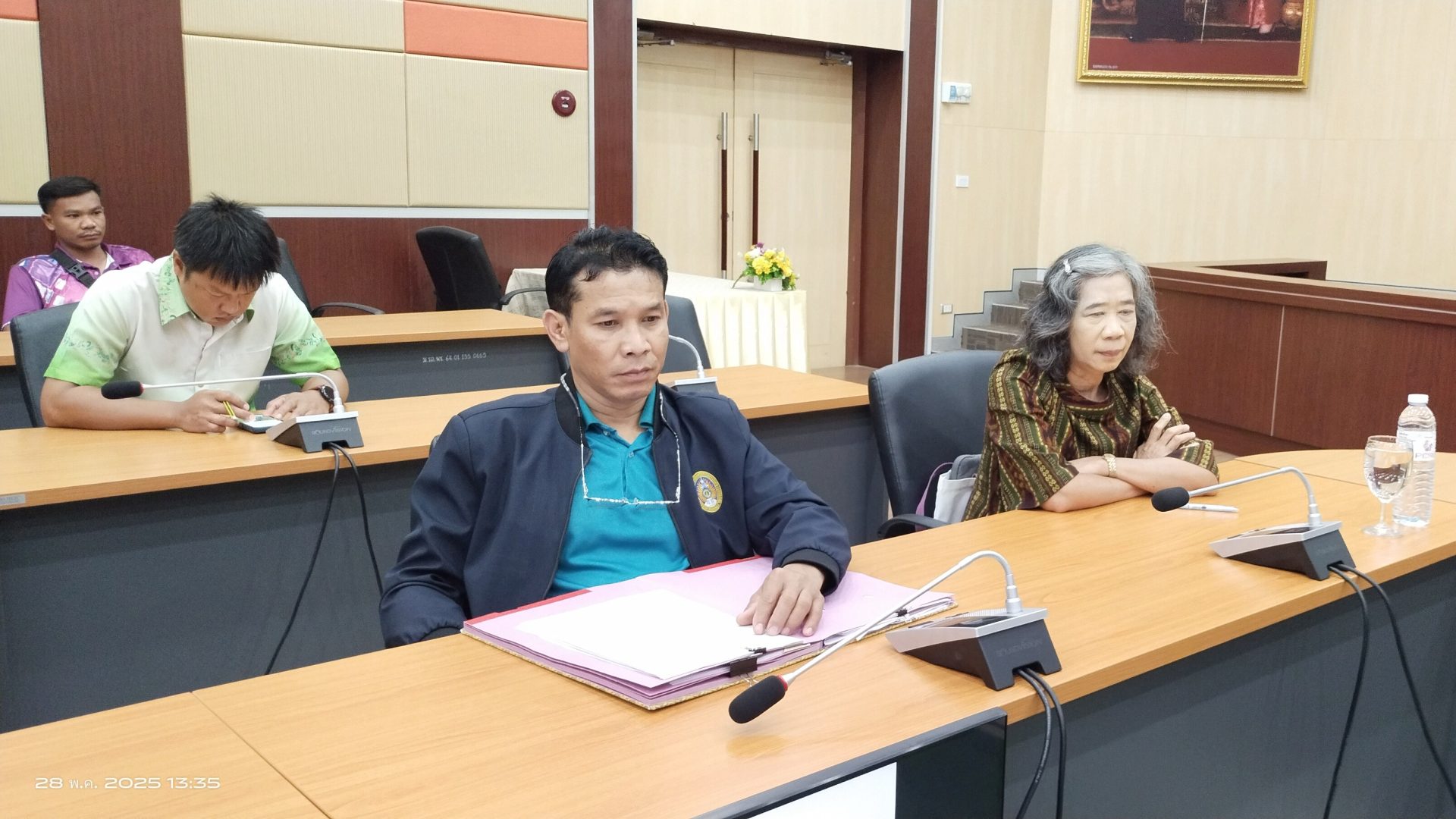 68-05-28 การประชุมปรับโครงสร้างหน่วยงานภายในกองอาคารสถานที่ เพื่อให้สอดคล้องกับภารกิจหลักและการ ...